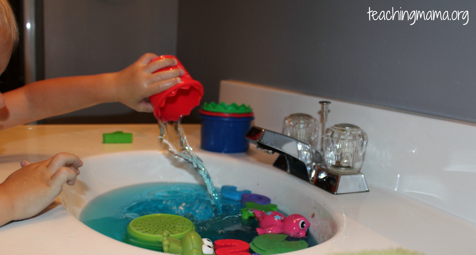 Toddler Tuesday: Sensory Sink - Teaching Mama