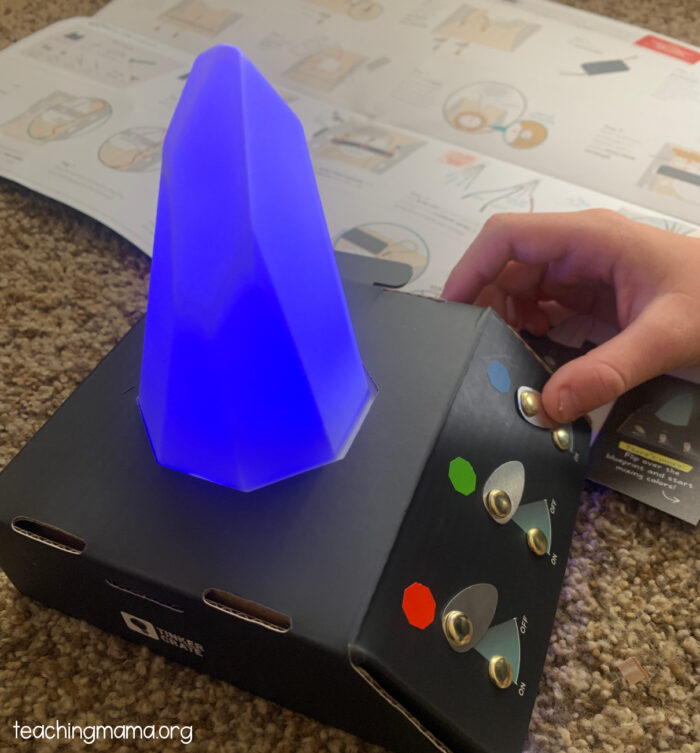 KiwiCo Subscription Review - Teaching Mama